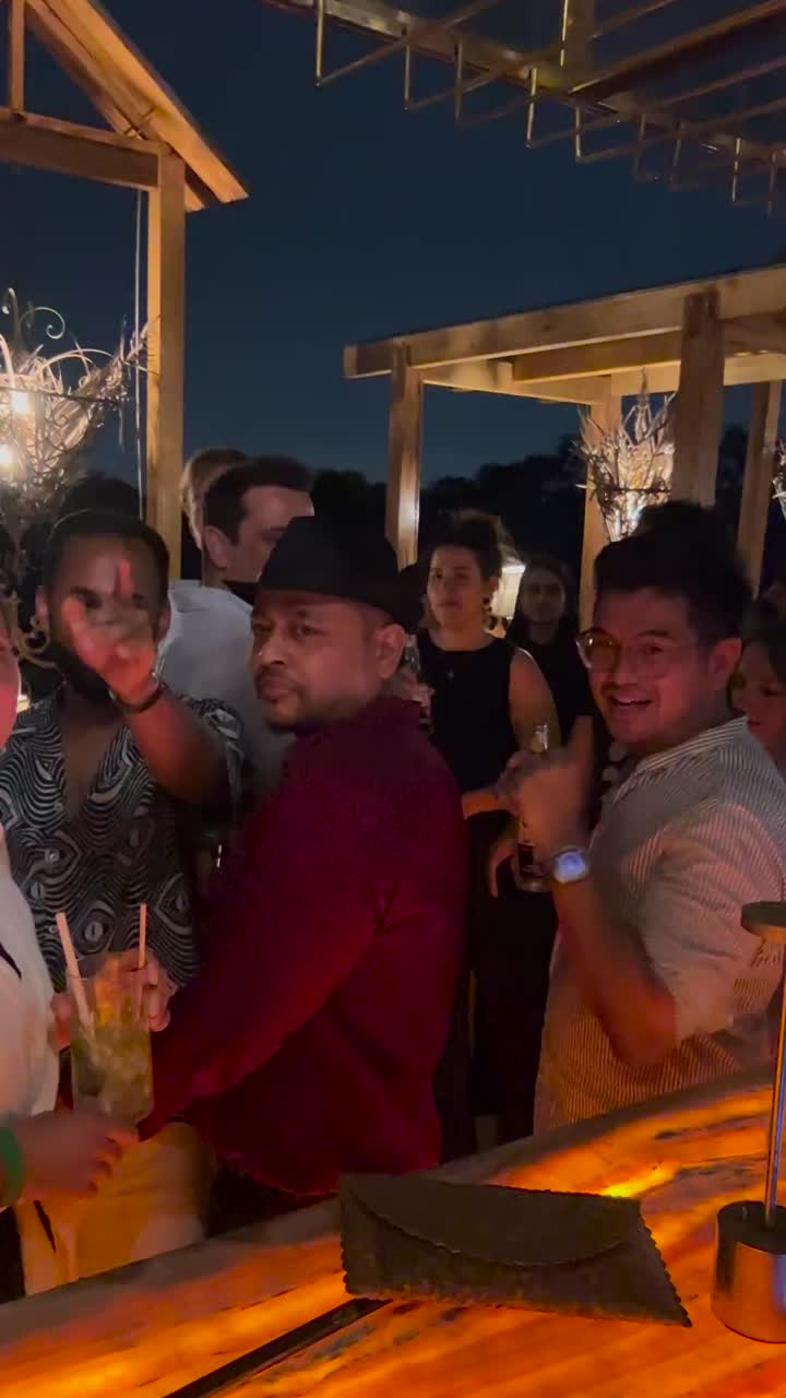 Dramz Bar And Lounge in Mehrauli,Delhi - Order Food Online - Best ...