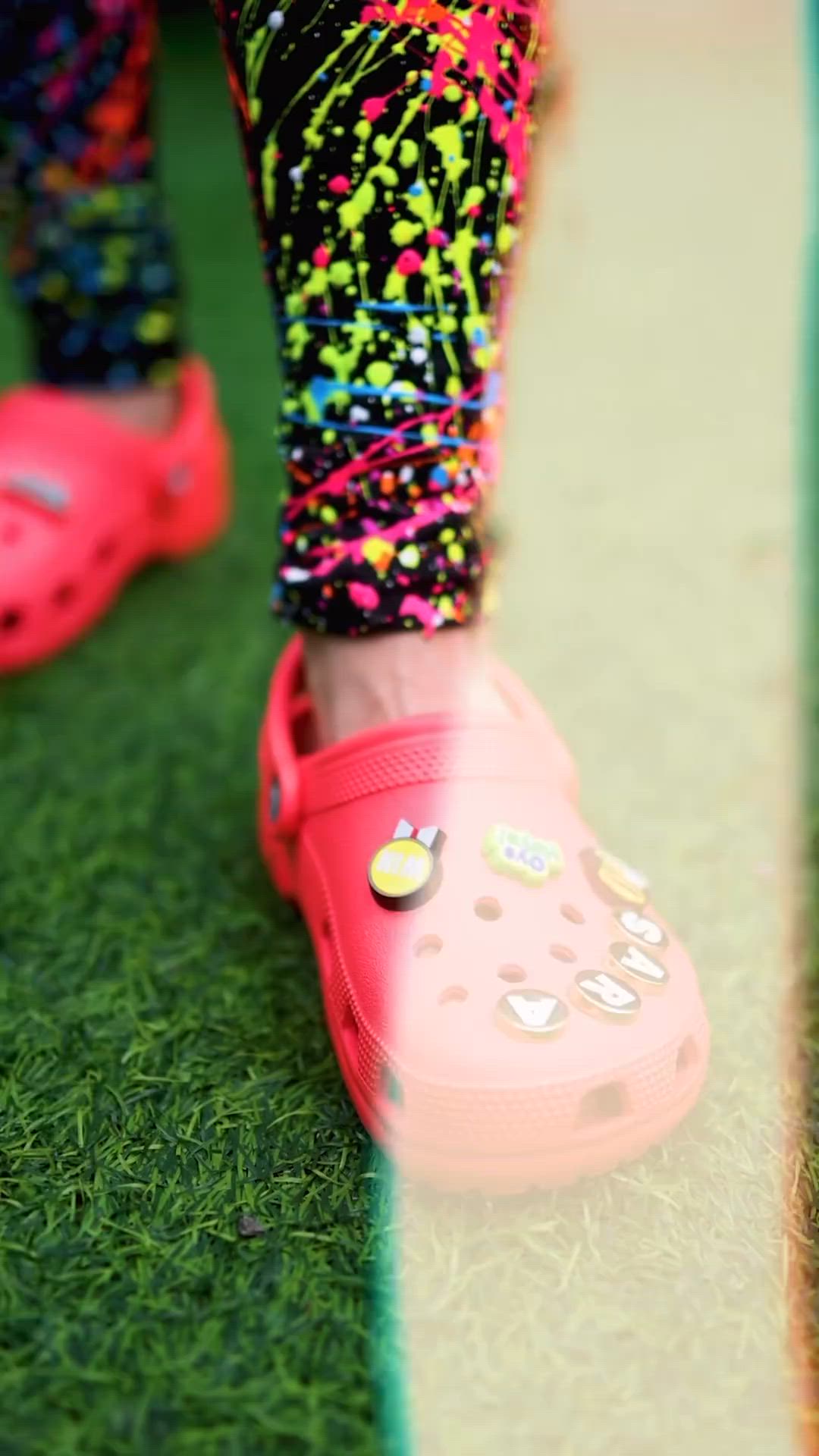 crocs store in Galleria DLF IV,Gurgaon - Shoe Stores near me in Gurgaon ...